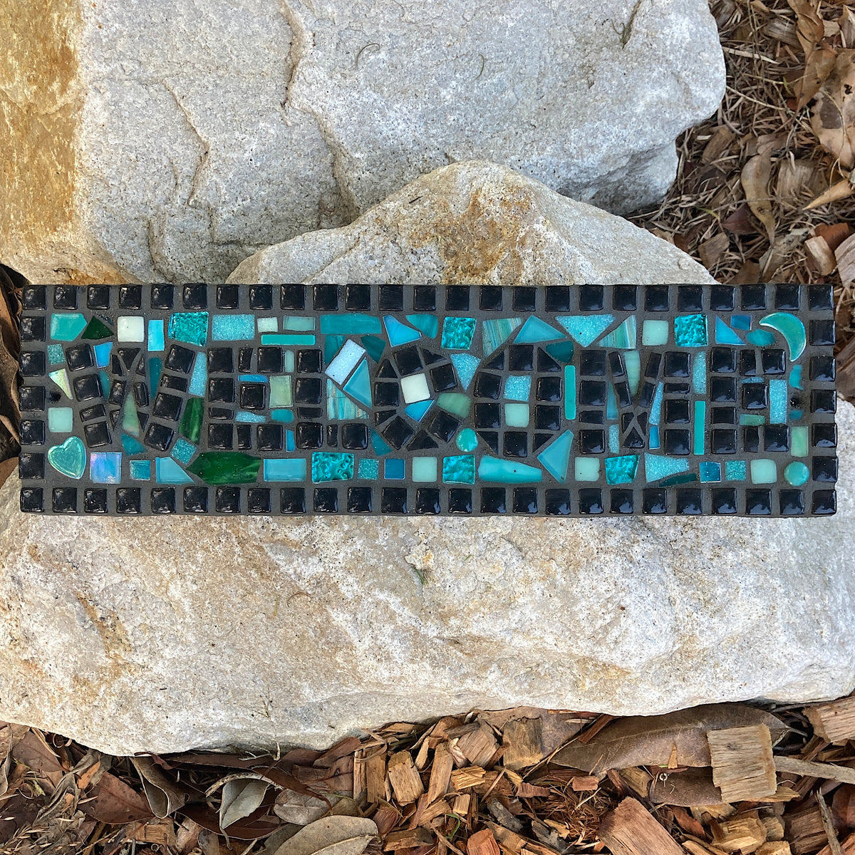 WELCOME Mosaic Art Plaque - Choice of colours – Pebbles & Paws